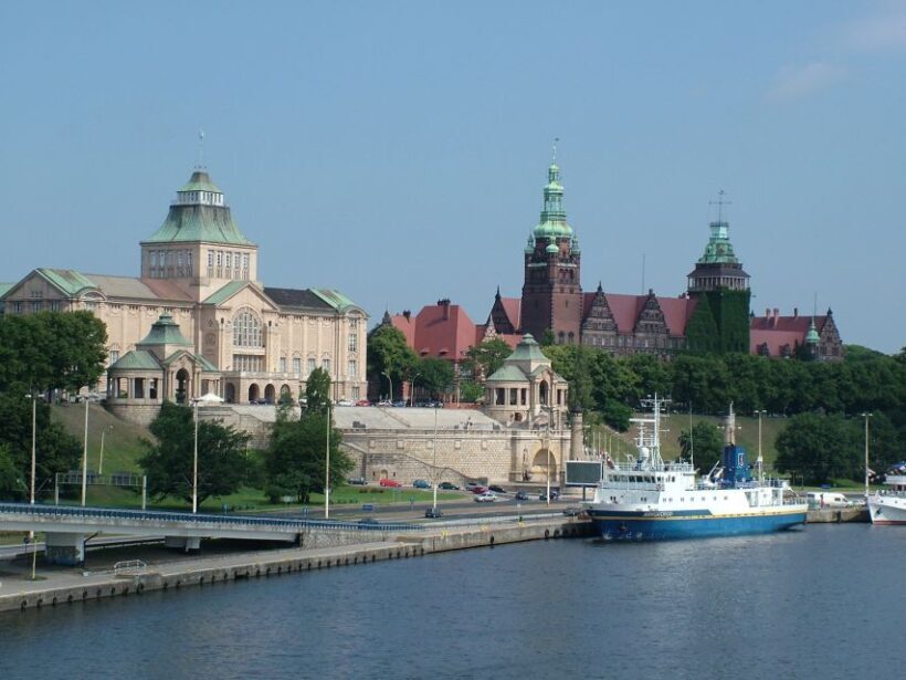 Szczecin: Medieval Old Town Private Walking Tour - Who Should Consider This Tour?