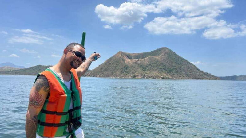 Taal Volcano Lake ( Boating around the lake ) - Introduction