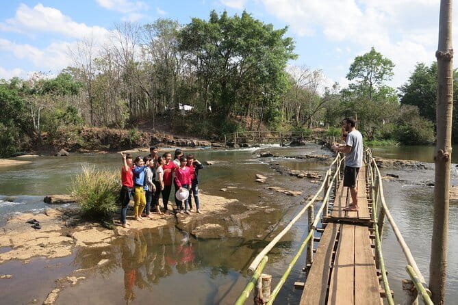 TAD LO TREK - Waterfalls and ethnic villages - Guide Expertise and Personal Touch