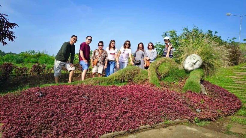 Tagaytay: Taal Lake Cruise & Tagaytay Day Private Tour - Who Should Consider This Tour?