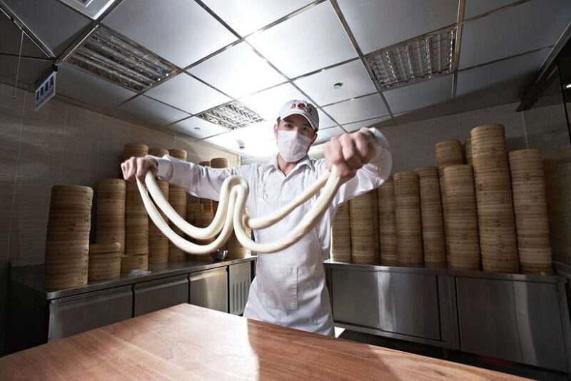 Taipei: Din Tai Fung Restaurant Experience - Practical Tips for Visitors