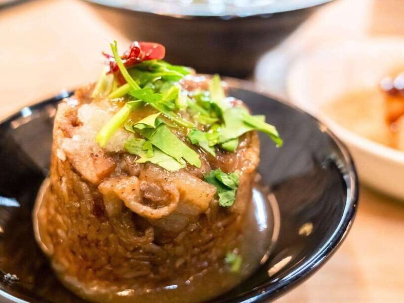 Taipei: Local Favorite Food Tour in Golden Lane (Full Lunch) - Key Points