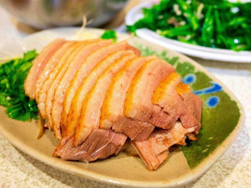 Taipei: Local Favorite Food Tour in Golden Lane (Full Lunch) - Why This Tour Works Well