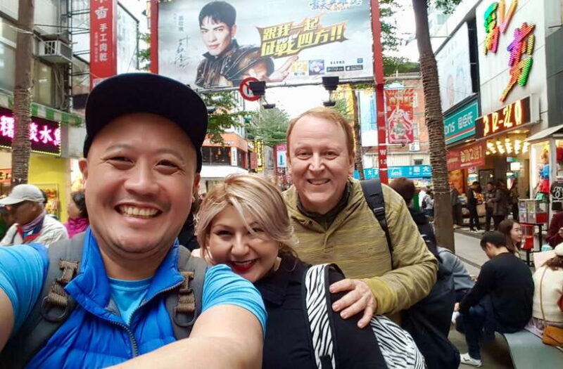 Taipei: Private Highlights & Hidden Gems Tour with a Local - Key Points