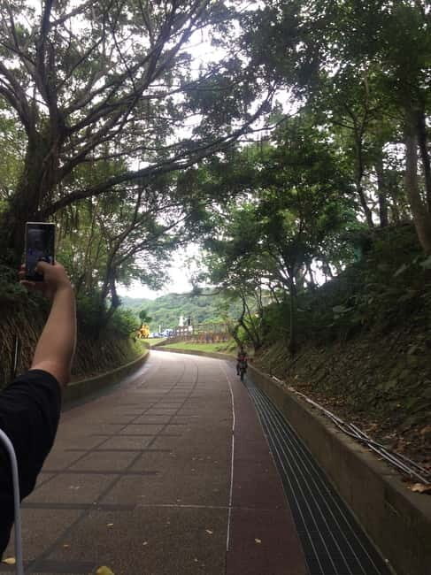 Taipei Private Spiritual Tour with Afternoon Tea & Cycling - FAQs