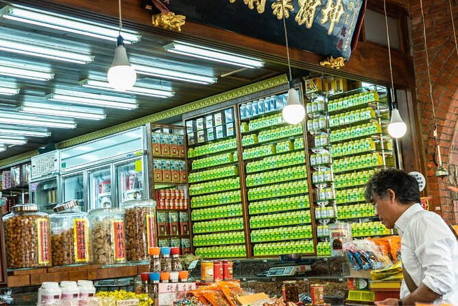 Taipei Street Food & Night Market Tour with a Local: Private & Custom - Why You’ll Love This Tour
