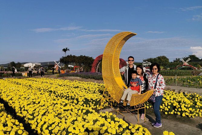Taipei to Taichung Zhongshe Flower Market and Rainbow Village Day Trip - An In-Depth Look at the Tour Experience