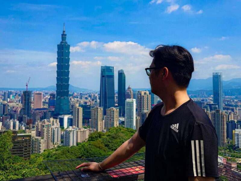 Taiwan Taipei: Full-day VIP Photoshoot Taiwan Photographer - Key Points