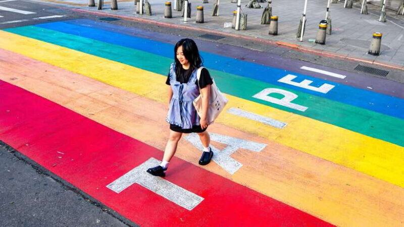 Taiwan Taipei: LGBT Photoshoot with Taiwan Photographer - Practical Tips for Travelers