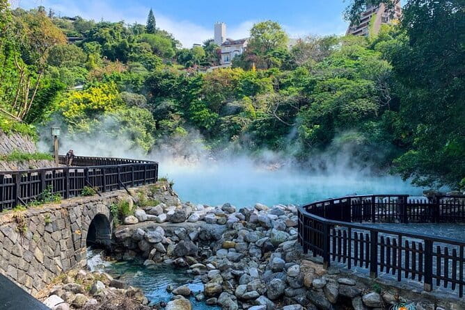 Taiwan TST : Private Tour Taipei, Yangmingshan, Beitou, Tamsui - An Authentic 10-Hour Taipei Adventure
