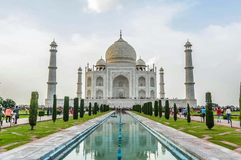 Taj Mahal, Agra Fort & Baby Taj: Day Trip from Delhi by Car - FAQs