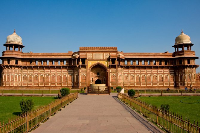 Taj Mahal, Agra Fort & Baby Taj Tour from Delhi- All Inclusive - Who Should Consider This Tour?