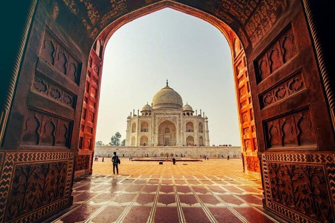 Taj Mahal, Agra Fort, Baby Taj Tour from Delhi by Superfast Train - Analyzing Value and Suitability