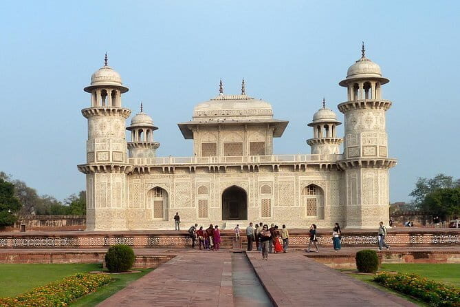 Taj Mahal, Agra Fort & Fatehpur Sikri by Private Vehicle - Key Points