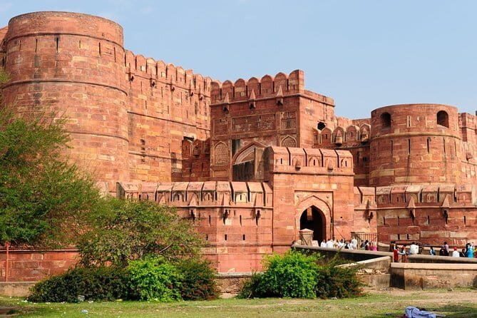 Taj Mahal-Agra Fort Half Day Tuk-Tuk Tour - First Stop: The Taj Mahal