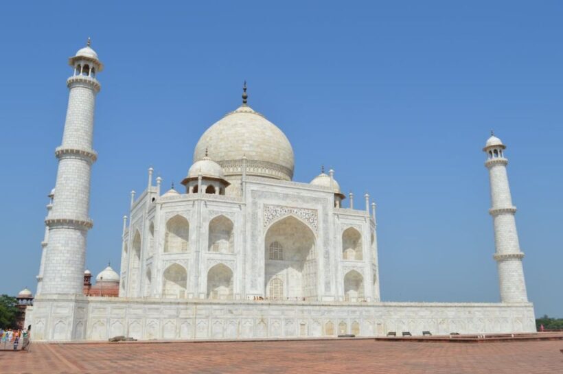 Taj Mahal & Agra Fort Tour with Skip the line & 5*Lunch - The Authentic Experience