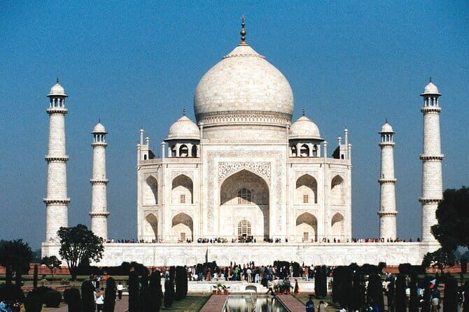 Taj Mahal Audio Tour Experience - Key Points