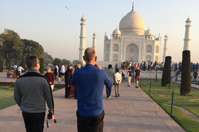Taj Mahal Day Tour by Gatimaan Express Train - Discovering Agra Fort