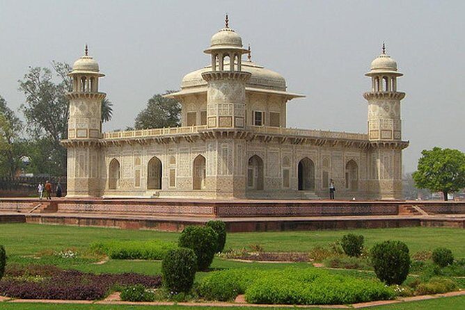 Taj Mahal Day Tour from Delhi by Superfast Train - Analyzing the Value