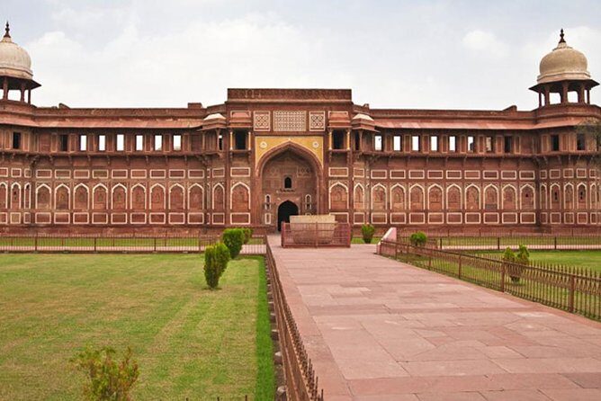 Taj Mahal Day Tour from Delhi by Superfast Train - FAQ