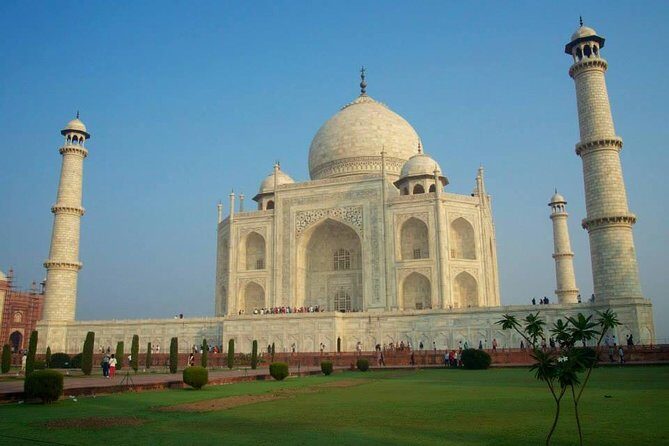 Taj Mahal Day Trip from Delhi by Superfast Train - All Inclusive - The Return Journey and Evening Relaxation