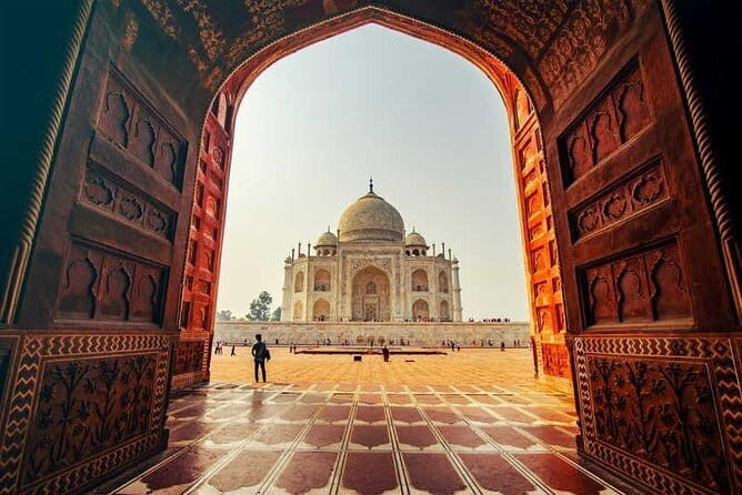 Taj Mahal Day Trip From Delhi With Lunch at Taj Mahal Restaurant - Key Points