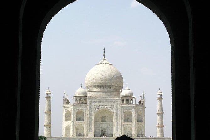 Taj Mahal Day Trip Including Same Day Flights from Mumbai - An Overview of the Experience