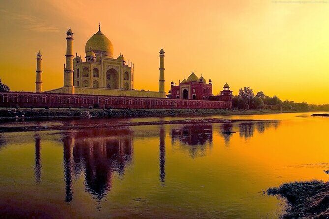 Taj Mahal Guided Tour With Lunch and Entry Fee From Jaipur - The Sum Up