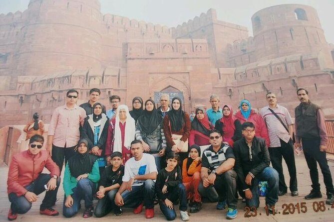 Taj Mahal Same Day Tour by Fastest Train - FAQs