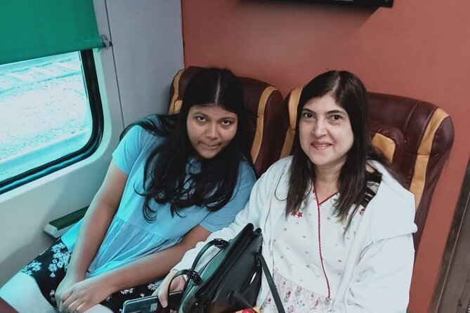 Taj Mahal Same Day Tour by India's Fastest Train - Return Journey and Reflection