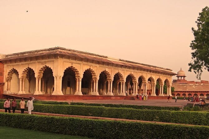Taj Mahal Shared Group Tour From Delhi - Authentic Experience with a Small Group