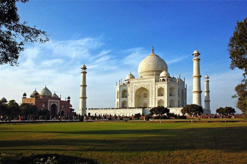 Taj Mahal Skip-The-Line Entry Tickets with Guided Tour - An In-Depth Look at the Taj Mahal Guided Tour