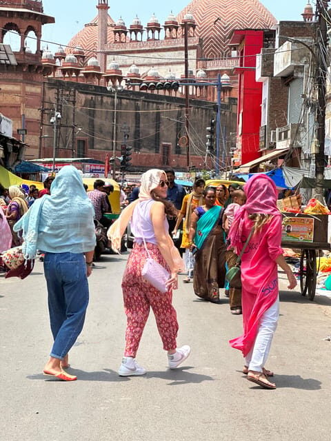 Taj Tuk tuk tour with skip the line - Who Should Consider This Tour?