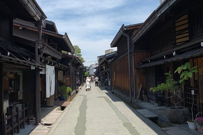 Takayama Oldtownship Walking Tour With Local Guide. (About 70MIN) - Ratings and Reviews
