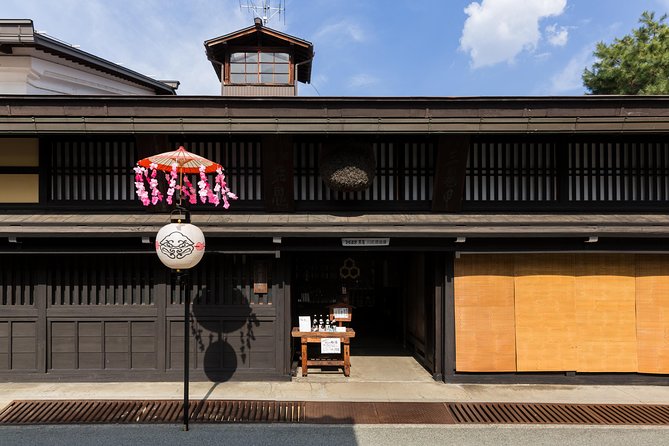 Takayama Oldtownship Walking Tour With Local Guide. (About 70MIN) - Booking Information