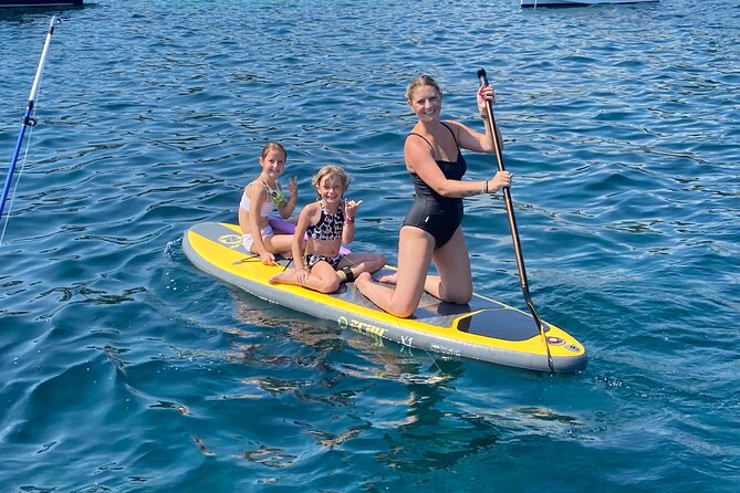 TAKE EASY in the Bay of Cannes on Amailys With Yr FAMILY Host - Booking Your Private Sailing Adventure