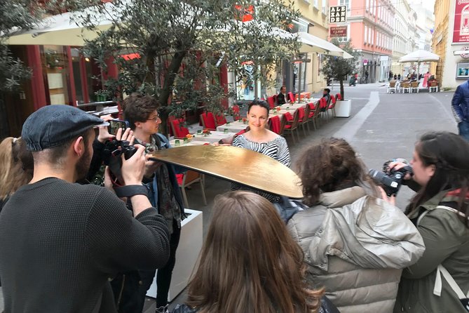 Take Fabulous Photos of Yourself in Vienna - FAQ