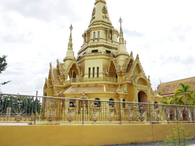 Takua Pa: Food Market, Tsunami Museum, Temple, & Old Town - Detailed Breakdown of the Itinerary