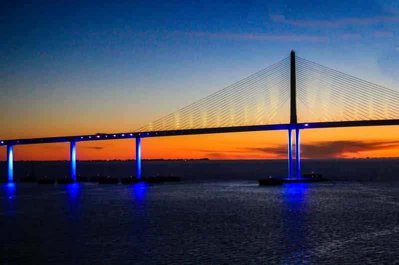 Tampa Bay: Private Sunset Cruise with Champaign or Wine - What Makes It Stand Out?