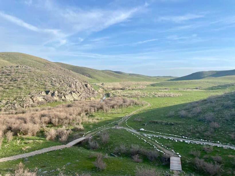 Tanbaly Gorge: Ancient Petroglyphs UNESCO Site Day Tour - Exploring the Ancient Carvings of Tanbaly Gorge
