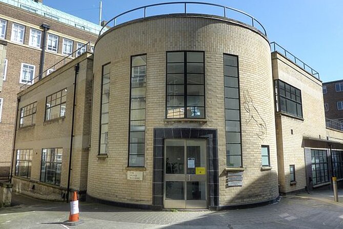 Tangential Cambridge Tour Review: A Memorable Experience - Navigating the Tours Accessibility and Logistics