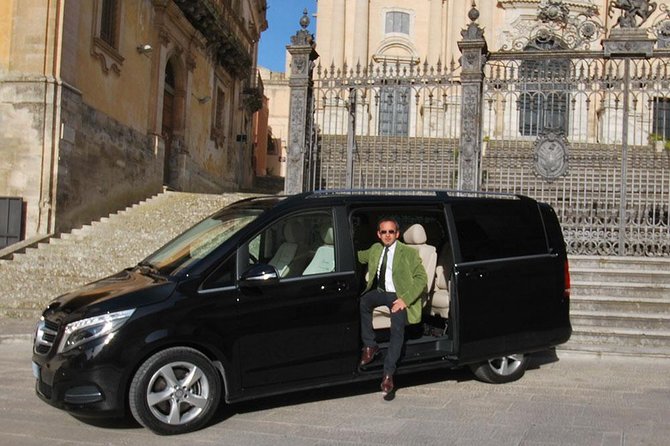 Taormina and Etna with driver Wine experience to ask for - Key Points