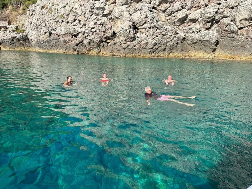 Taormina: Coastline Boat Tour with Aperitif and Snorkeling - How the Tour Works