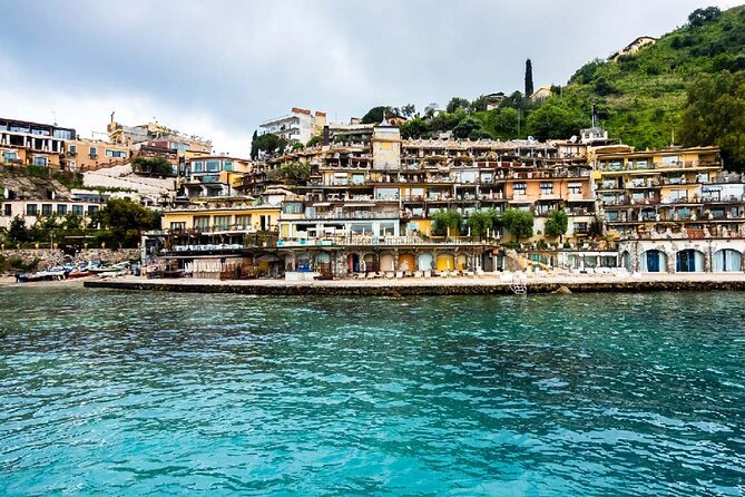 Taormina Sightseeing Private Luxury Boat Tour With Aperitif - Quality of Food and Drink