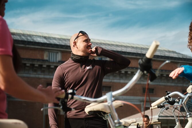 Tapas & Guided Tour on a Vintage Bike Through Madrid - Making Memories in the Heart of Madrid