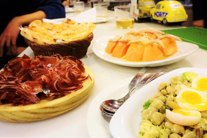 Tapas & Sidecar Motorcycle Barcelona Tour - Tips for Dressing According to Season