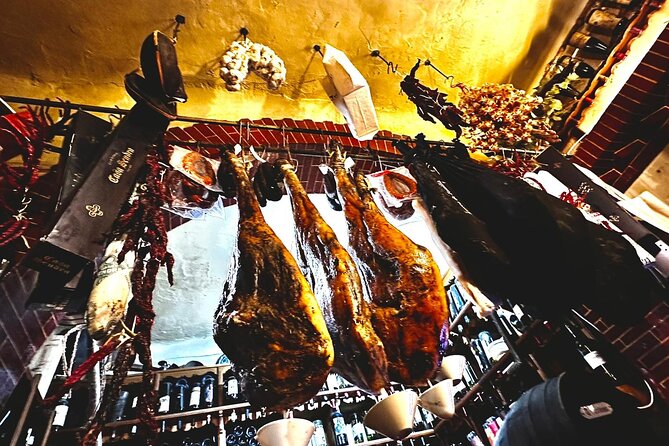 Tapas&Tours With Leo - Tasting Culture and History - Taking in the Citys Rich History