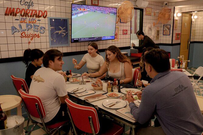 Tapatío Bites Street Food Crawl in Guadalajara - Key Points