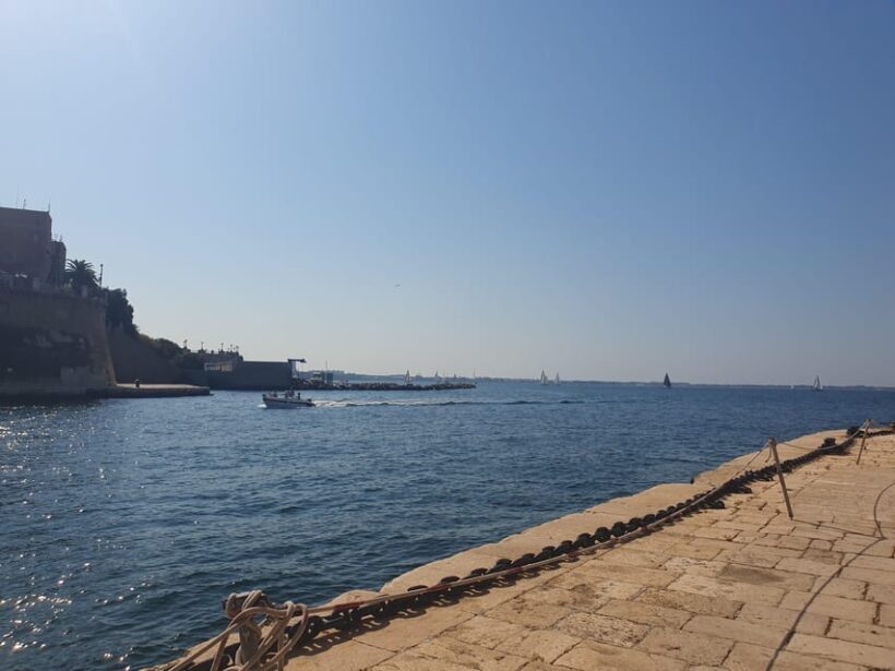 TARANTO PUGLIA WALKING TOUR UP AND DOWN - Who Will Appreciate This Tour?
