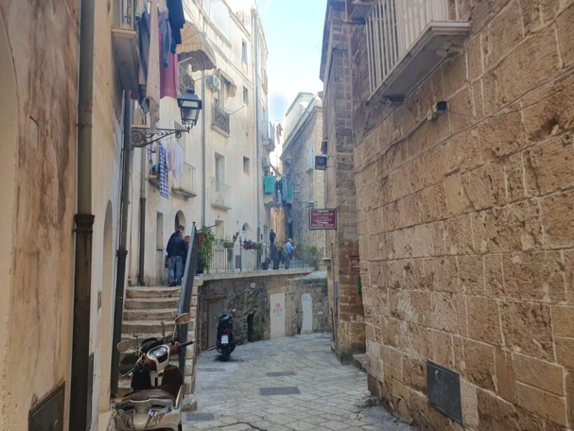 TARANTO WALKING TOUR - Introduction